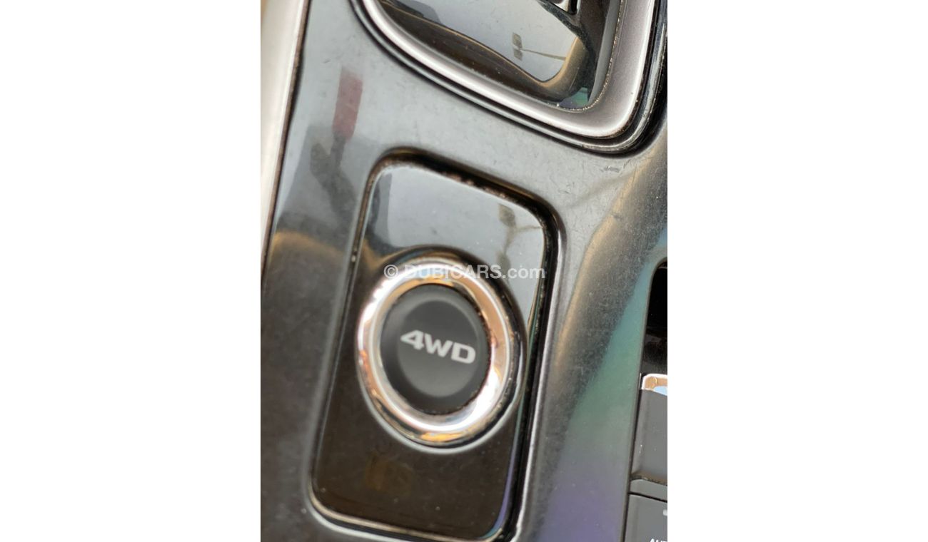Used Mitsubishi Outlander 2019 I 4WD I Ref#374 2019 for sale in Sharjah - 631665