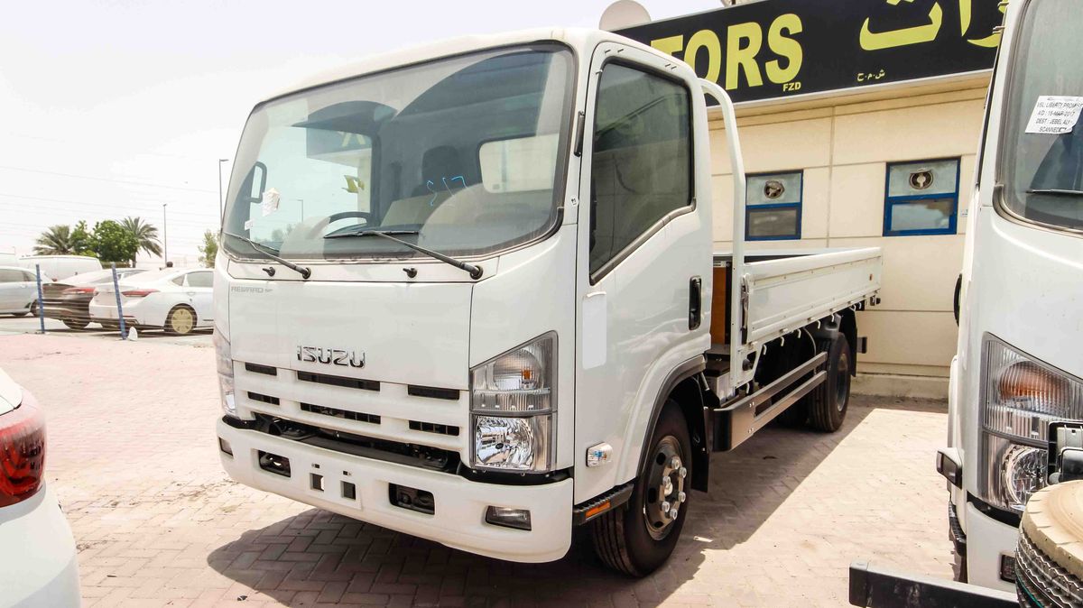 Isuzu Reward Np for sale: AED 74,000. White, 2016