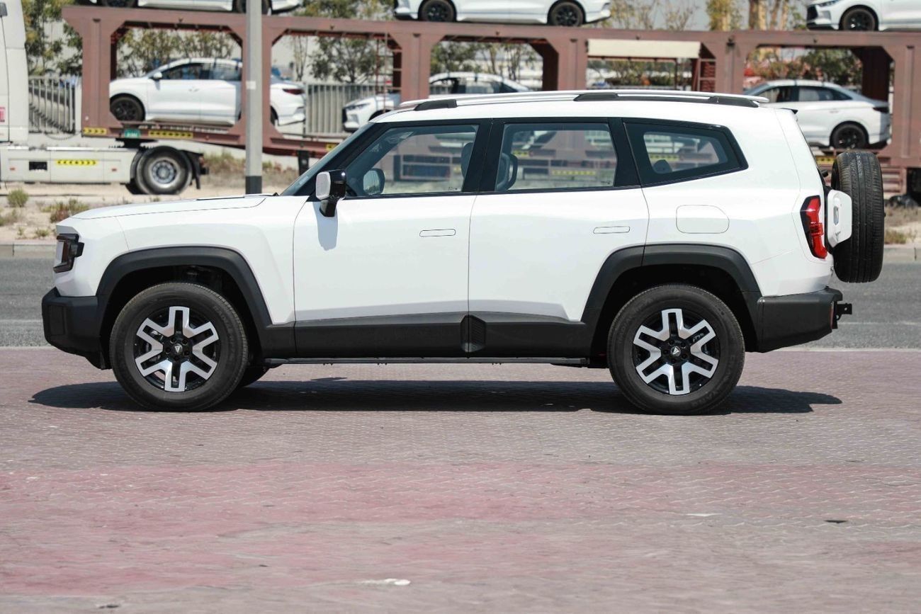 New 2024 Changan Deepal G318 Comfort - Plug-in Hybrid - White inside Black 2024 for sale in ...