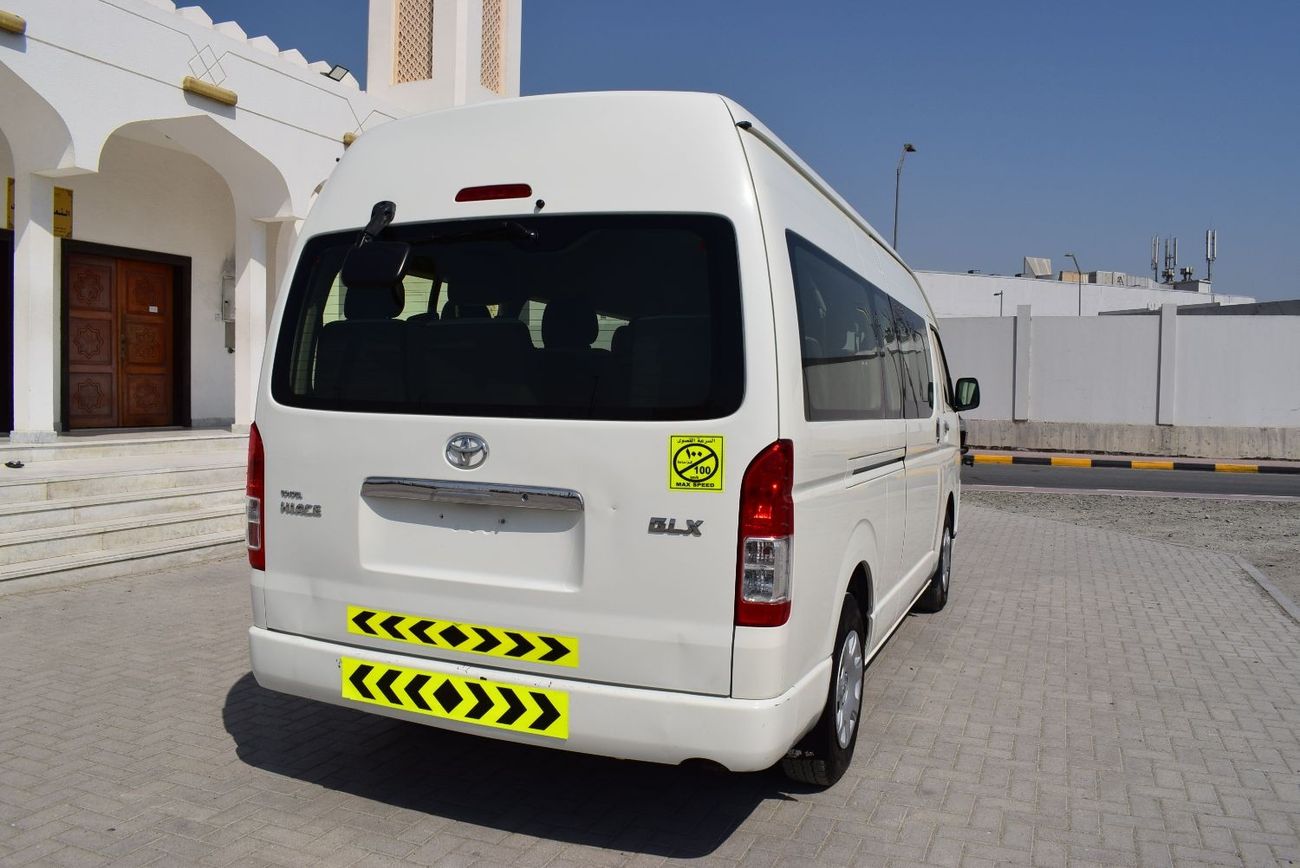 Used Commuter GLX High Roof Toyota Hiace Highroof GLX 13 seater, Model ...