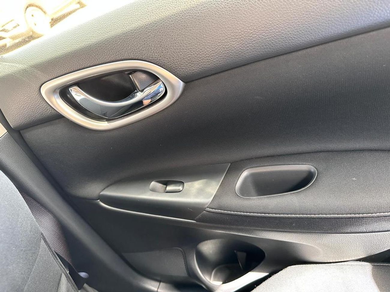 Used Nissan Sentra SV 2015 for sale in Abu Dhabi - 587704