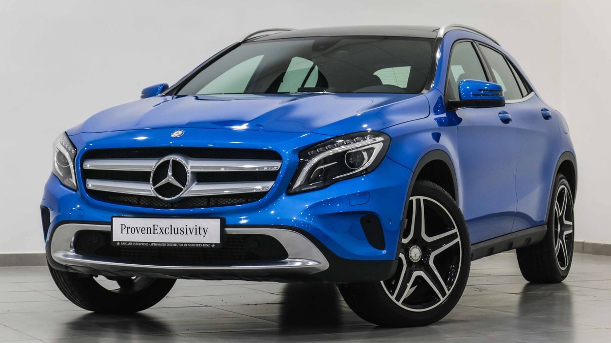 Mercedes-Benz GLA 250 4Matic for sale: AED 159,650. Blue, 2017