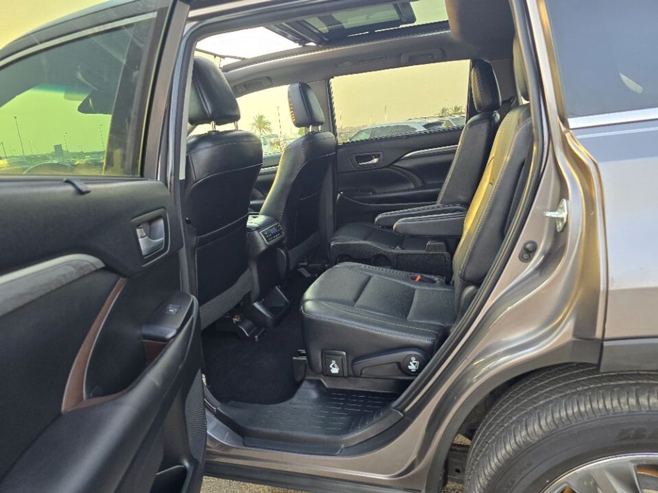 Used Toyota Highlander Limited Paranomic, 360 camera ,4x4 and original ...