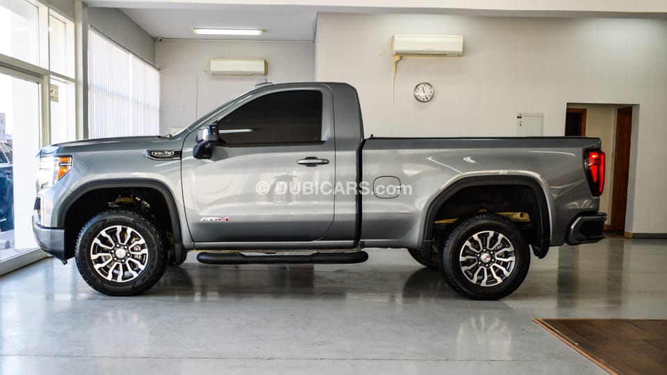 GMC Sierra AT4 5.3L for sale: AED 145,000. Grey/Silver, 2019