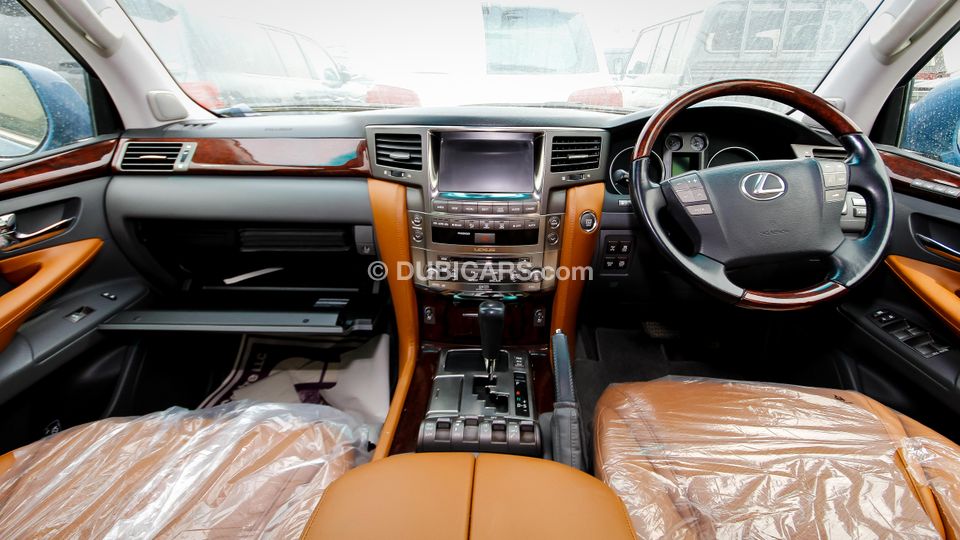 Used Lexus LX570 Right Hand Drive 2009 for sale in Dubai - 96549
