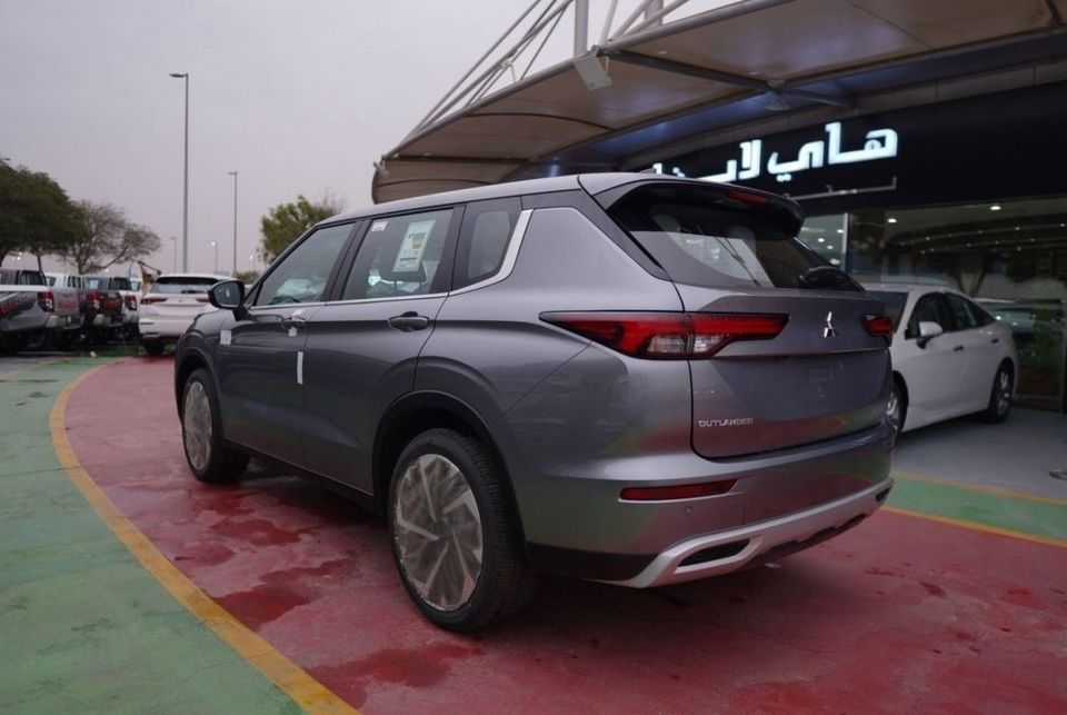 New Mitsubishi Outlander 2023 for sale in Dubai - 597938