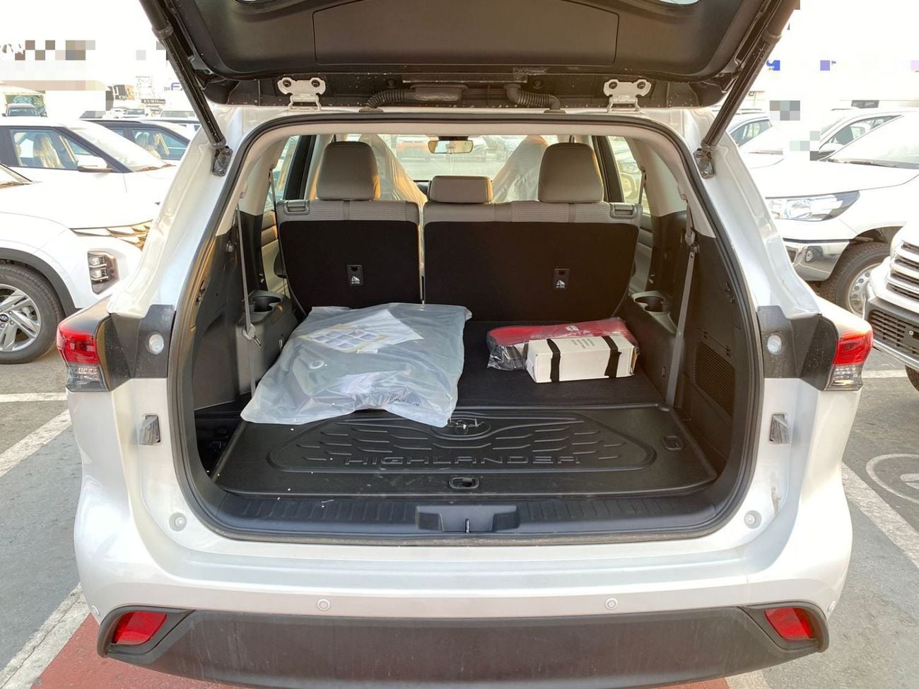 New TOYOTA HIGHLANDER 2.5L HYBRID 2023 for sale in Dubai - 687487