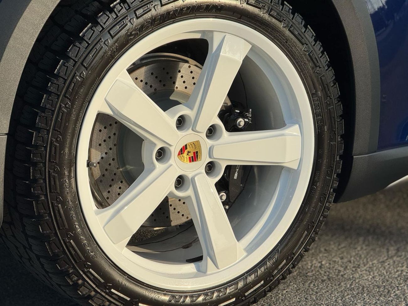 New Porsche 911 DAKAR BRAND NEW GERMAN SPEC 2024 for sale in Dubai - 794319