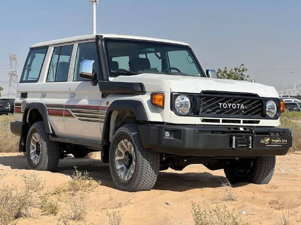 New Toyota Land Cruiser 70 LC76 4.0L PTR A/T // 2026 // FULL OPTION ...