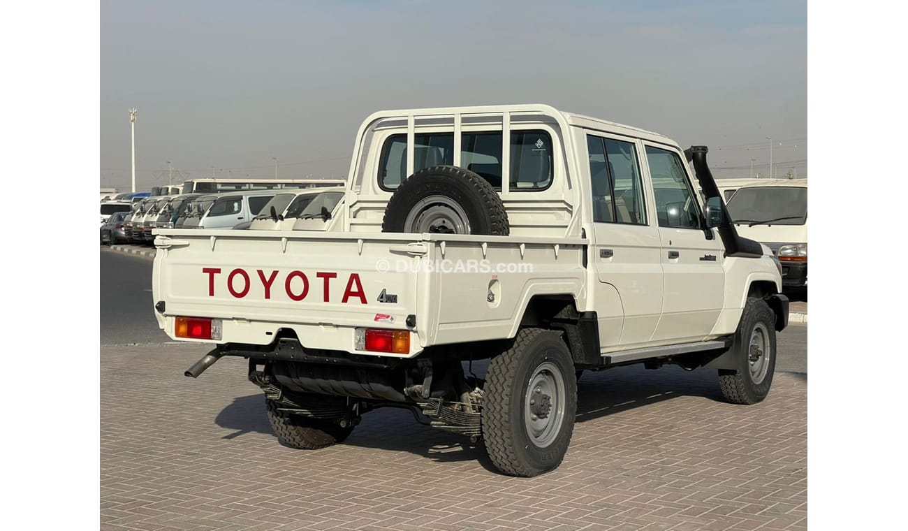 New Toyota Land Cruiser Pick Up LC79 DC PICKUP 4.2L DSL M/T 2022 for sale in Dubai - 754815