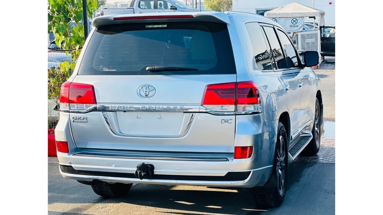 Used Toyota Land Cruiser GXR1 2021 for sale in Dubai - 748878