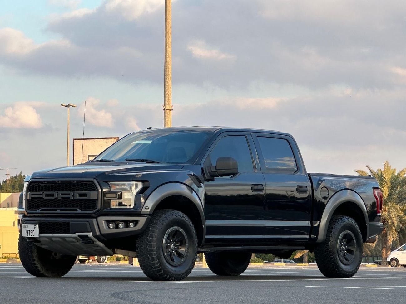 Used Ford F 150 SVT Raptor FORD F-150 RAPTOR 2017 GCC // FSH // ORGINAL ...