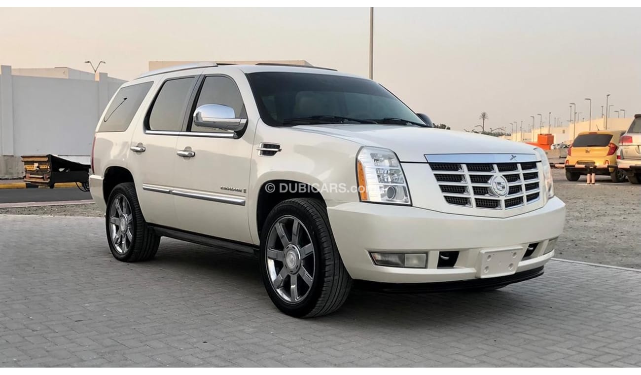 Used Cadillac Escalade CADILAC ESCALD 2008 for sale in Dubai - 412852