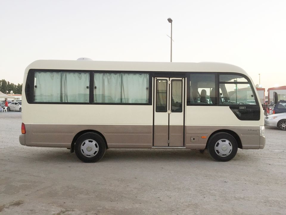 Used Hyundai County 2013 for sale in Dubai - 133991