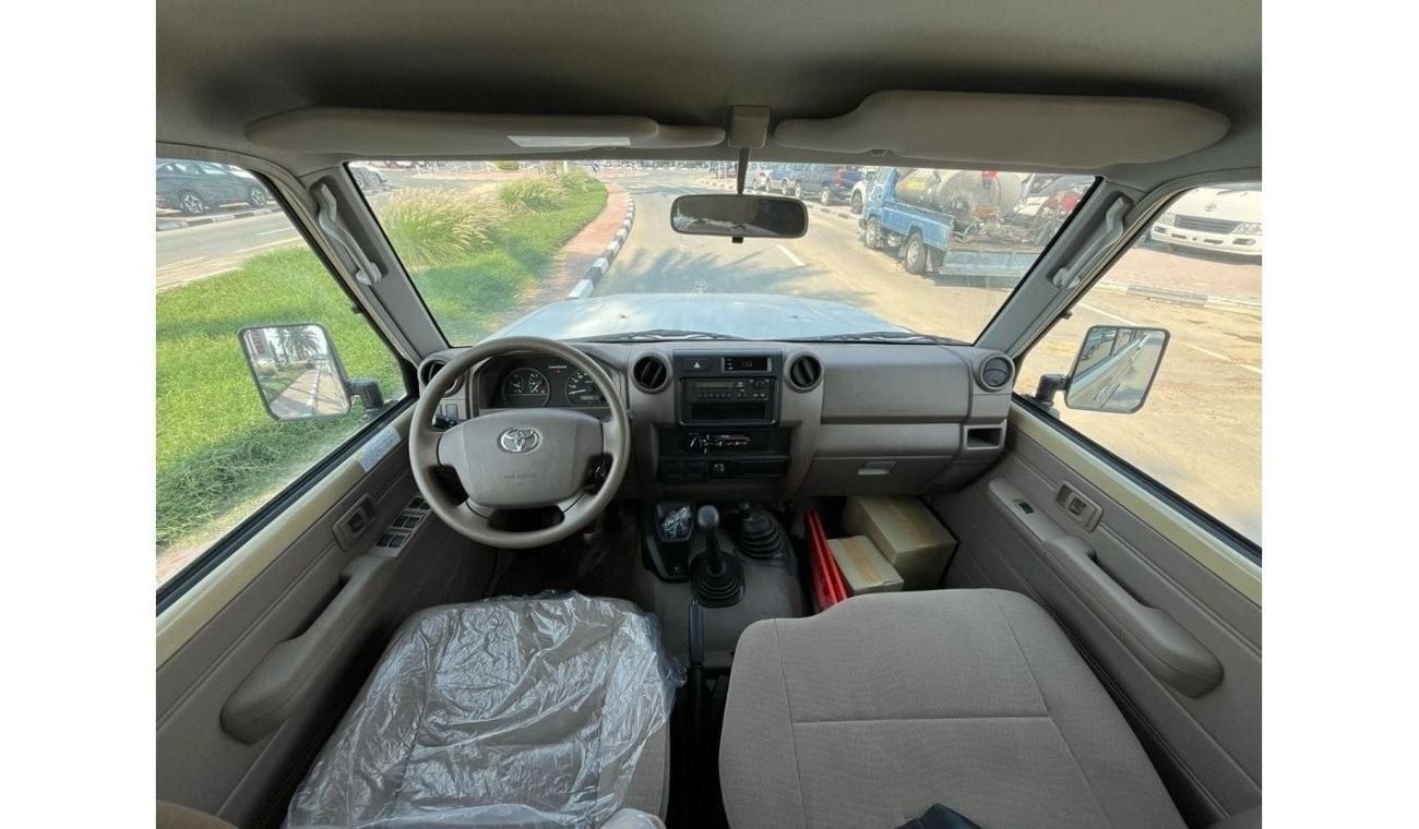 New Toyota Land Cruiser Pick Up LC79 DC 4.2L DSL 2022 for sale in Dubai - 733664