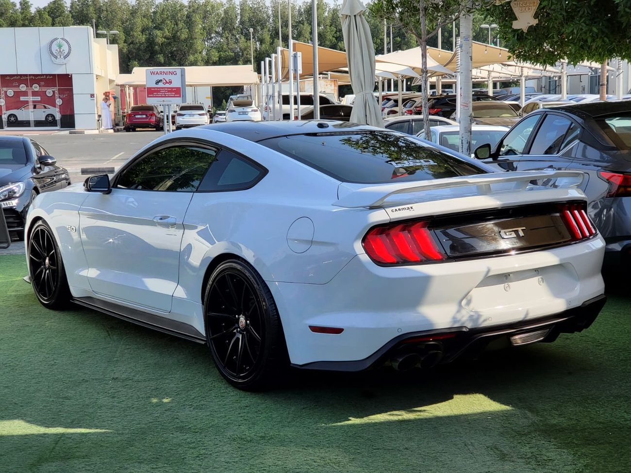 Used BOOK YOUR DREAM CAR Ford Mustang GT 2019 White 5.0L Roush body kit ...