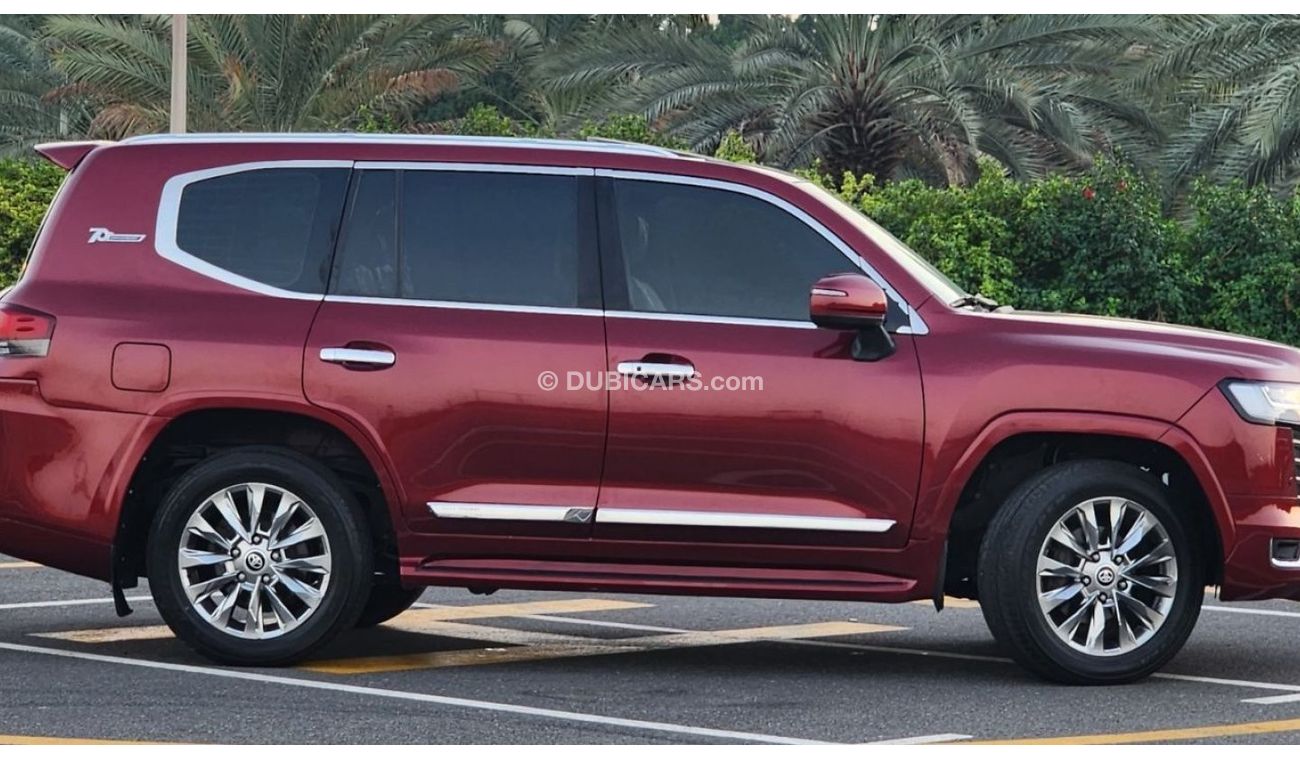 Used Toyota Land Cruiser 2011 for sale in Sharjah - 689612