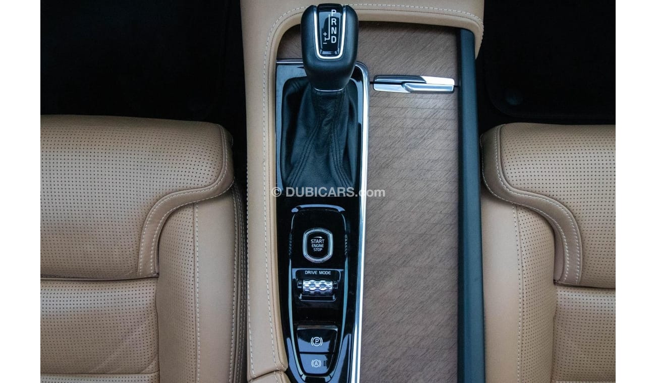 Used Volvo S90 90 2018 for sale in Dubai - 581815