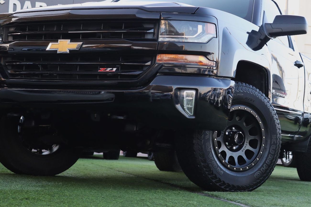 Used Chevrolet Silverado LT2 Z71 2018 for sale in Sharjah - 707534