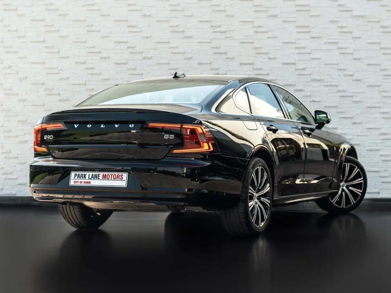 Used Volvo S90 B5 2.0T Powertrain 2023 for sale in Dubai - 827651