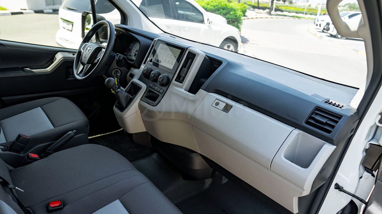 New Toyota Hiace HR CARGO VAN 2.8L DIESEL: NEW SHAPE, REAR CAMERA ...