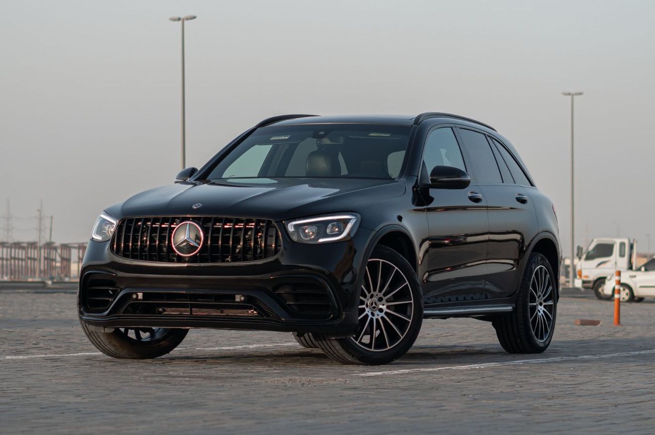 مستعملة مرسيدس بنز GLC 300 4MATIC 2.0L 2021 للبيع في دبي - 854442