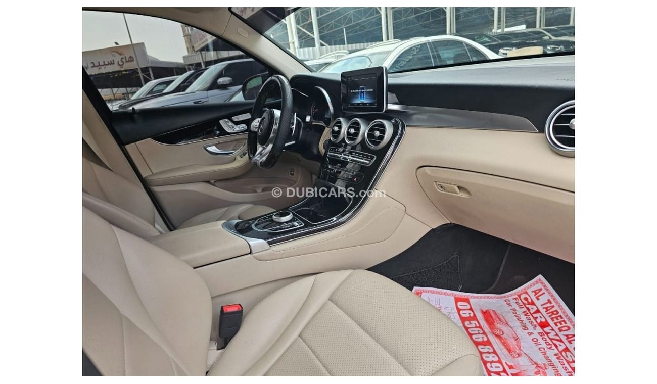 Used Mercedes-Benz GLC 300 4MATIC 2019 for sale in Dubai - 683005
