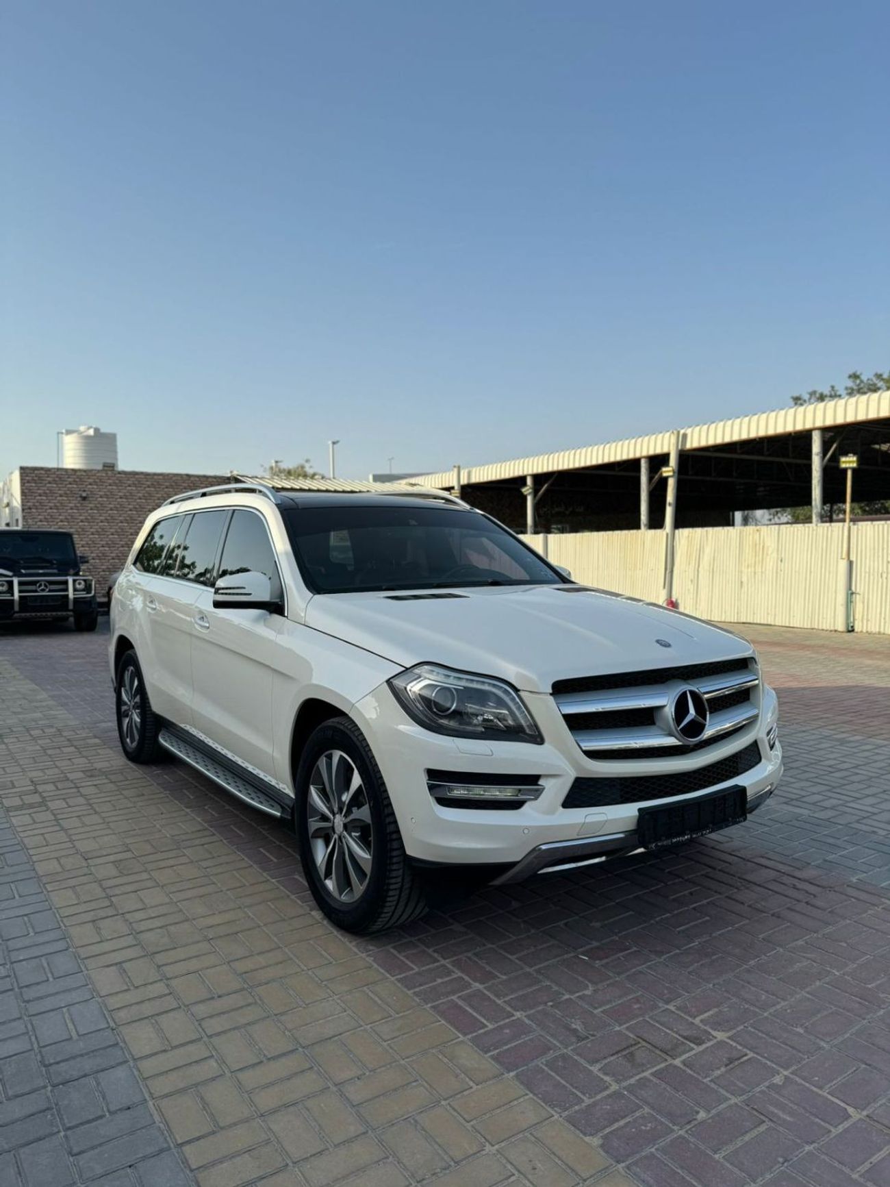 Used Mercedes-Benz GL 500 Std 2015 for sale in Dubai - 738936