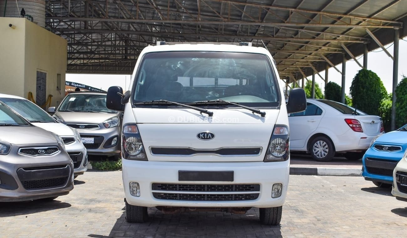 Used Kia Bongo 2012 for sale in Dubai - 612760