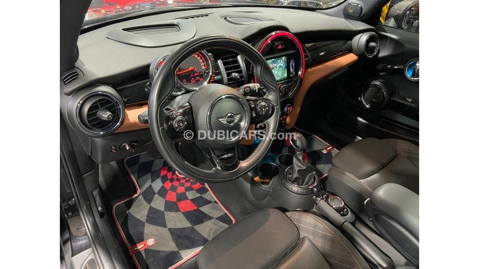 Used Mini Cooper S 2017 for sale in Dubai - 575646