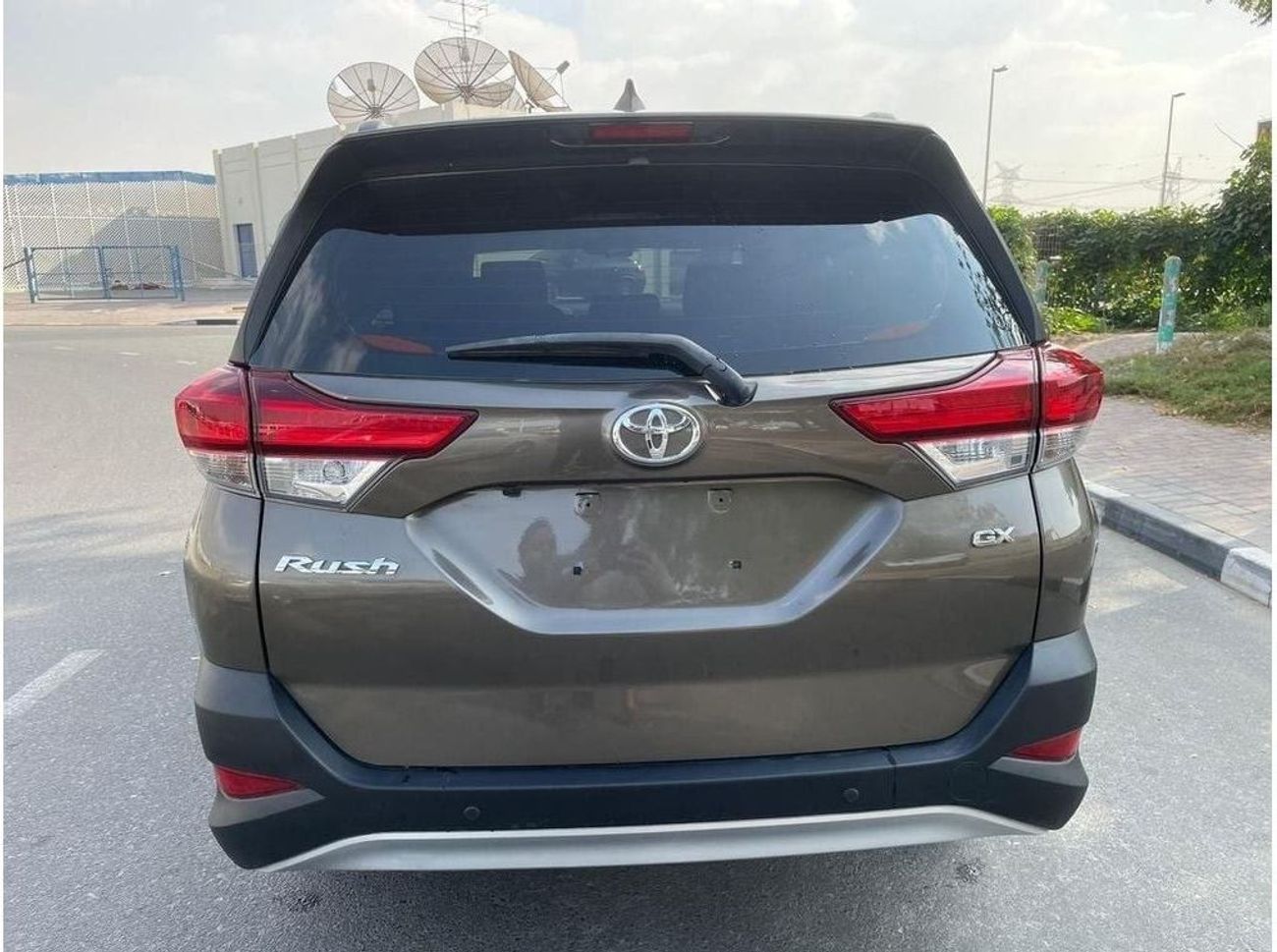Used Toyota Rush GX 1.5L 2020 for sale in Dubai - 817147