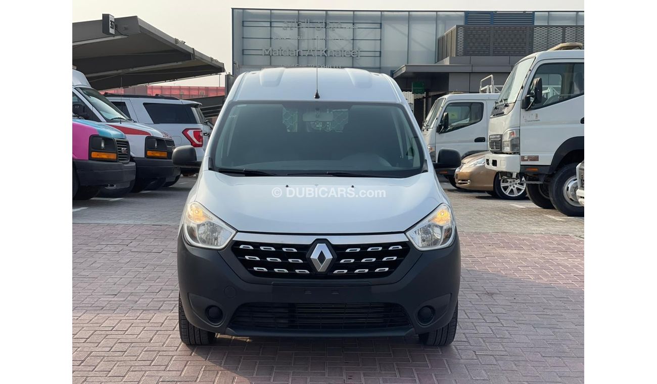 Used Renault Dokker 2020 I Van I Ref#490 2020 for sale in Sharjah - 660224