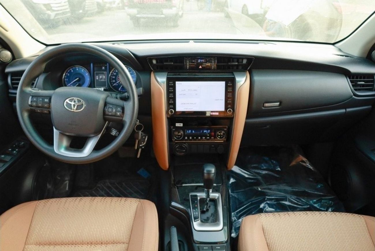 New Toyota Fortuner SR5 2.7L petrol 7Seats 4WD full option 2024 2024 for sale in Dubai - 665404