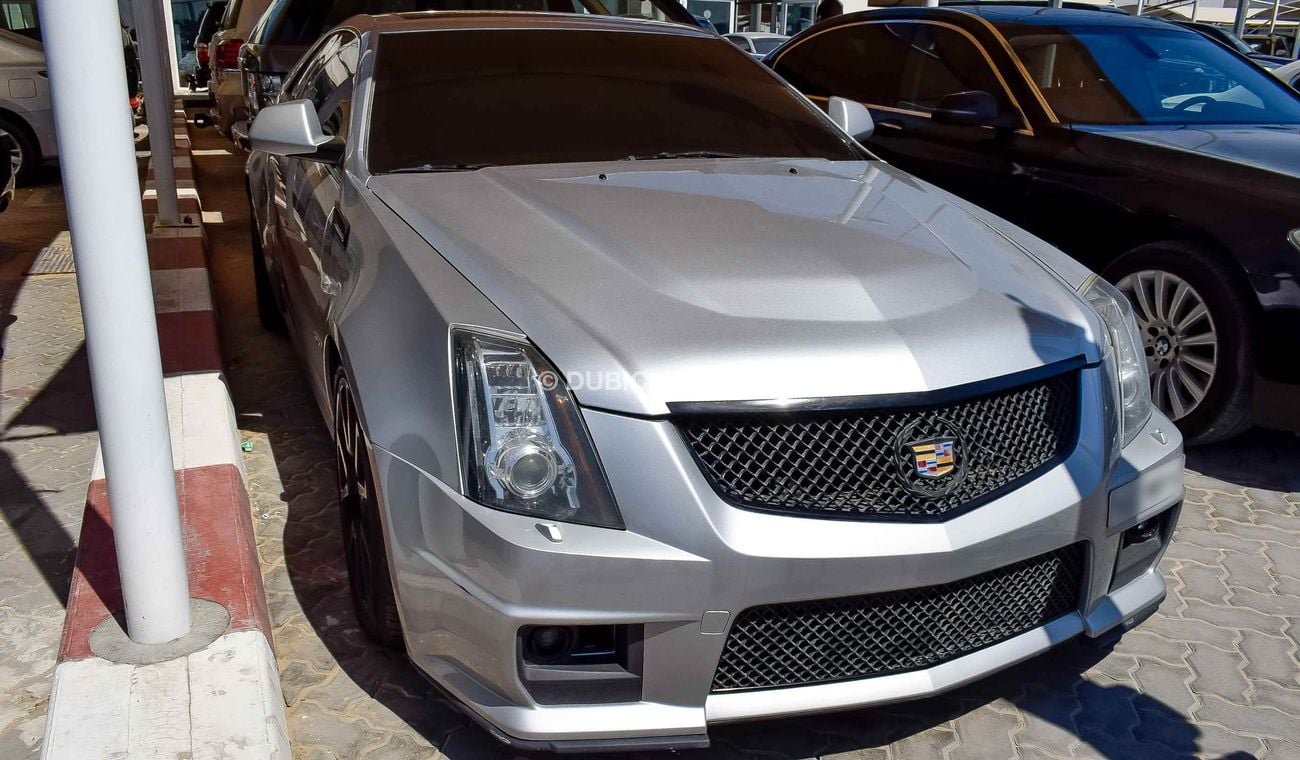 Used Cadillac CTS V8 Supercharged 2011 for sale in Sharjah - 217412