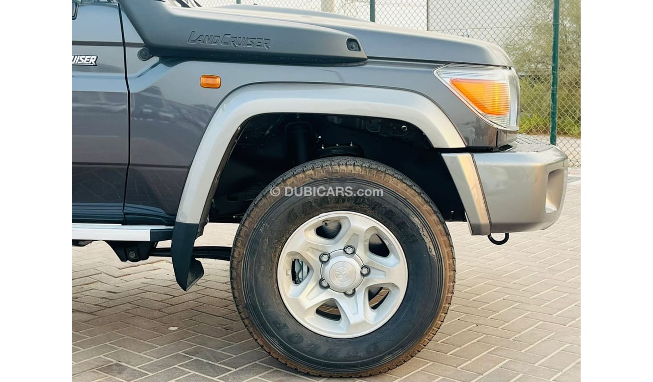 New Toyota Land Cruiser Hard Top LC76 4.0L FULL 2023 for sale in Dubai - 660877