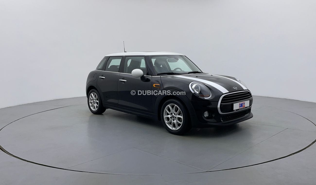 Used Mini Cooper Cooper 1500 2019 for sale in Dubai - 491253