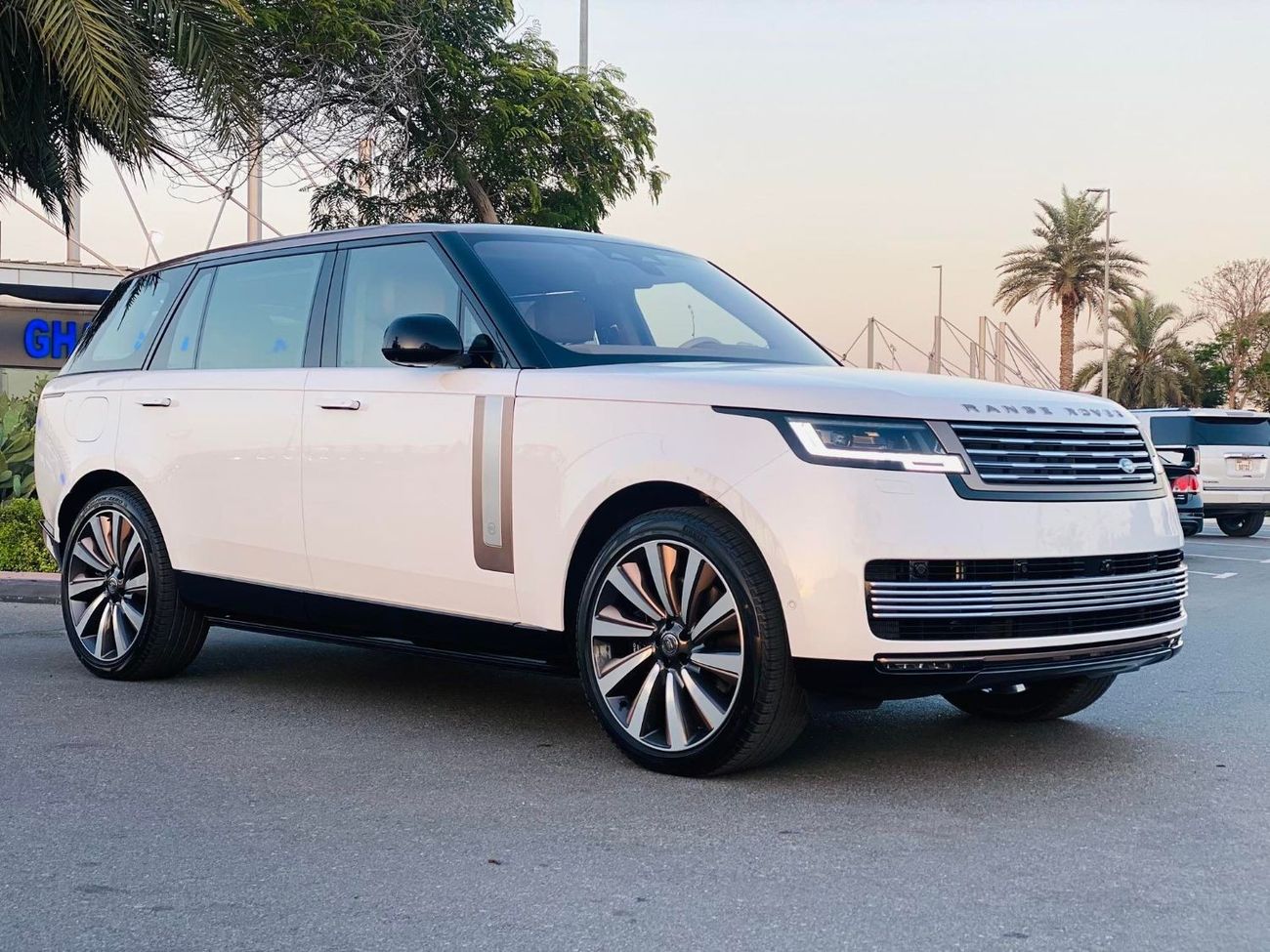 New Land Rover Range Rover LONG WHEEL BASE 615**2024**GCC SPEC UNDER ...