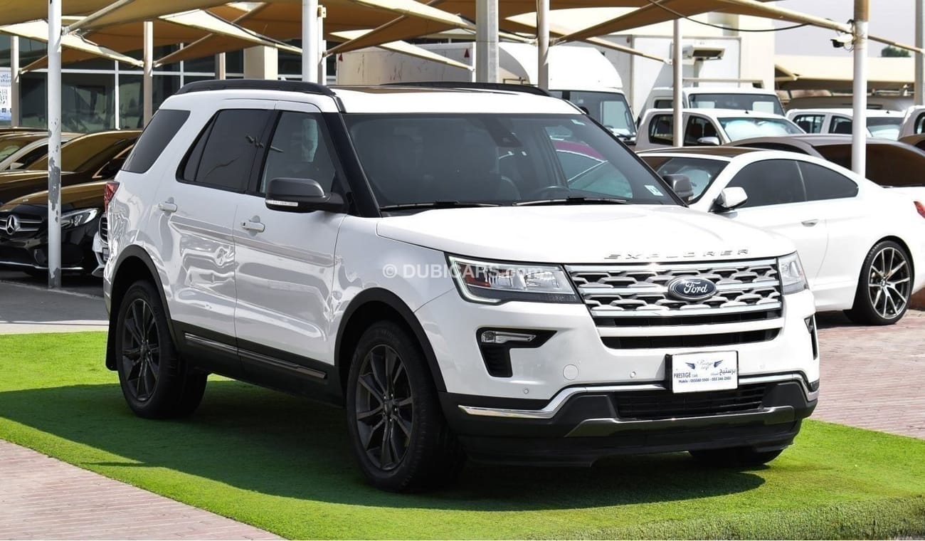 Used Ford Explorer XLT 2019 for sale in Dubai - 669827
