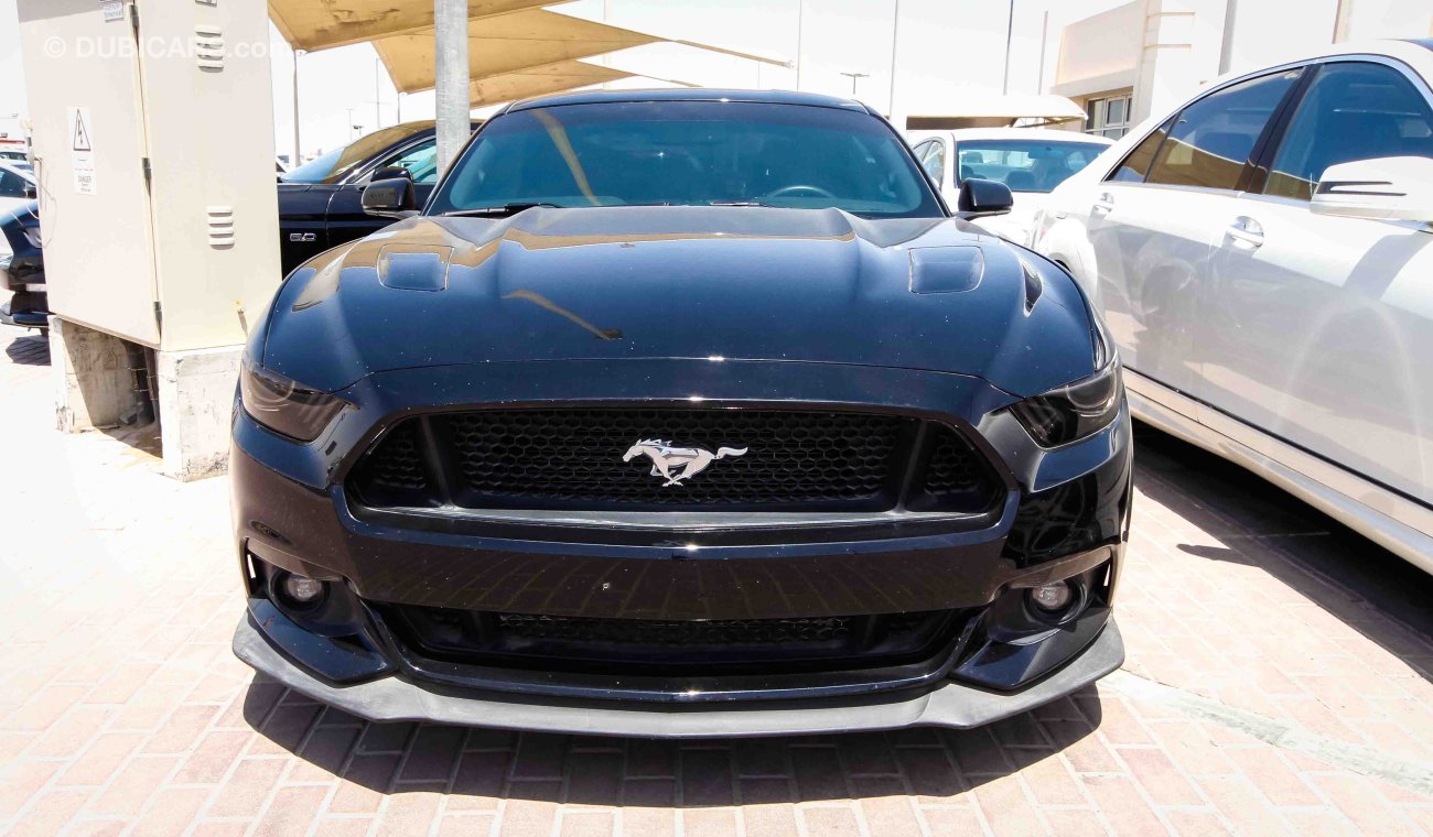 Used Ford Mustang GT 5.0 2015 for sale in Dubai - 116937