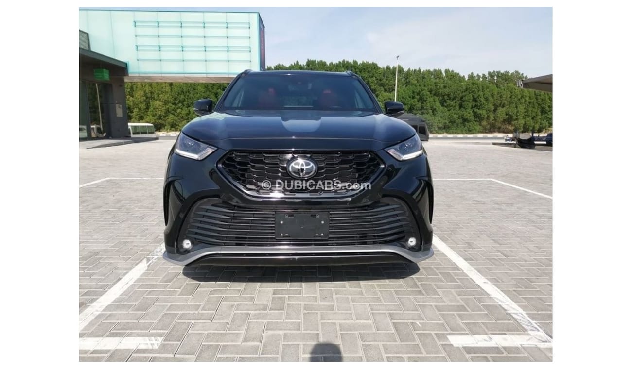 Used Toyota Highlander XSE - 2022- Black 2022 for sale in Sharjah - 681795