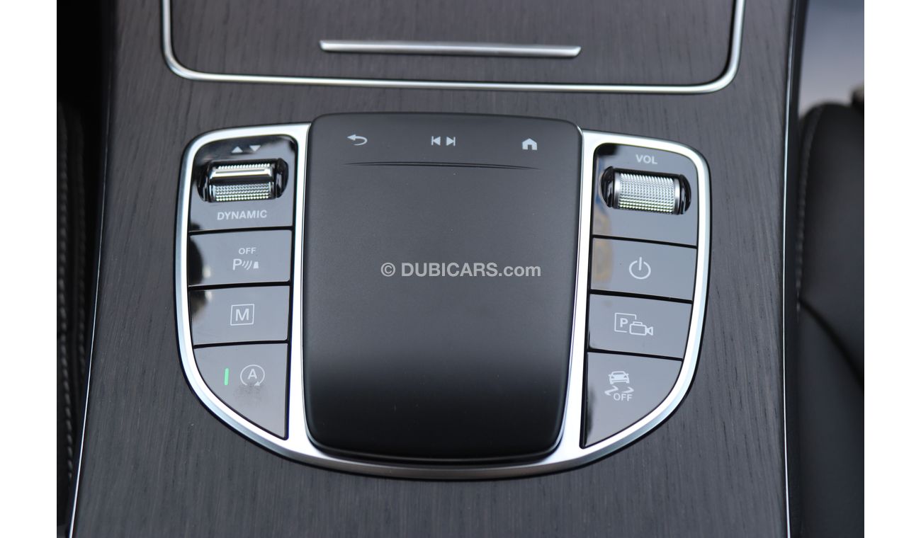 New Mercedes-Benz GLC 300 SUNROOF, PUSH START, LEATHER SEAT, MULTIMEDIA ...