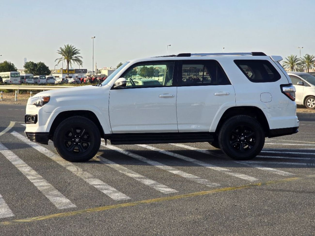 Used Toyota 4Runner 2021 model full option sunroof , 4x4 and leather ...
