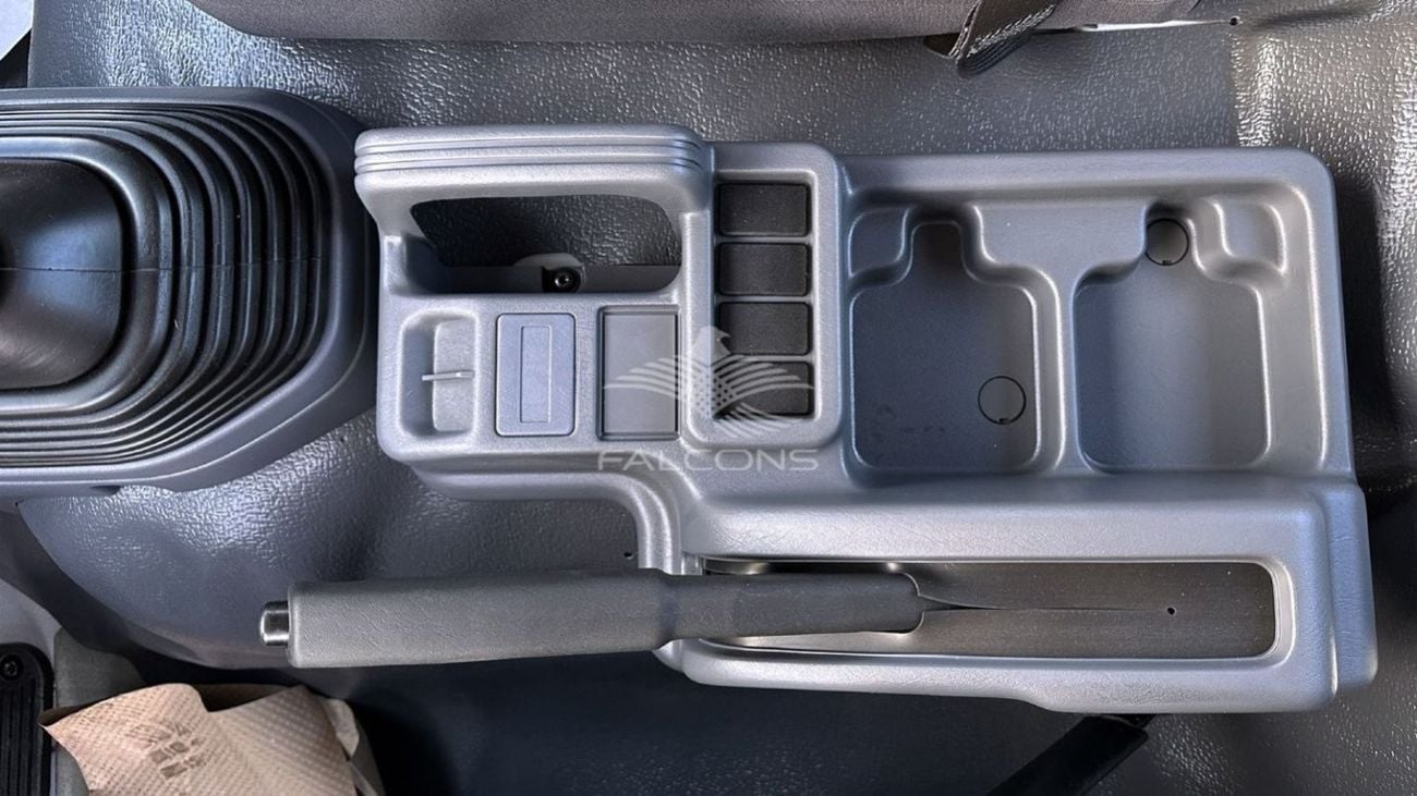 New Isuzu FVR 8.0L 33P CAB CHASSIS MT 2024 for sale in Dubai - 677353