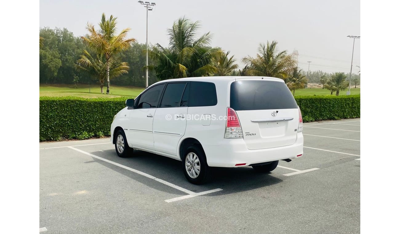 Used Toyota Innova 2010 for sale in Dubai - 637186