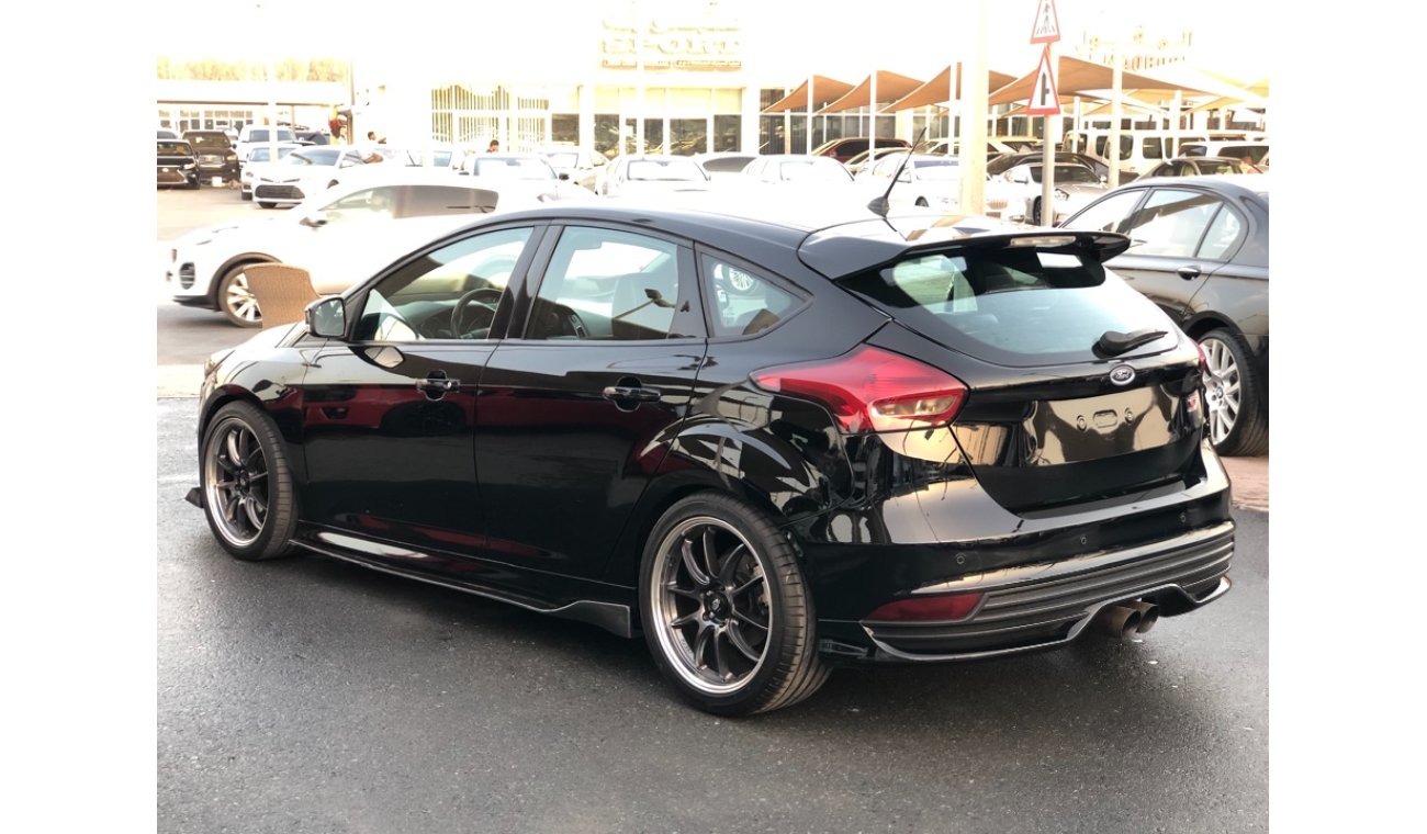 Used Ford FOCUS ST MODEL 2017 GCC car prefect condition full option ...
