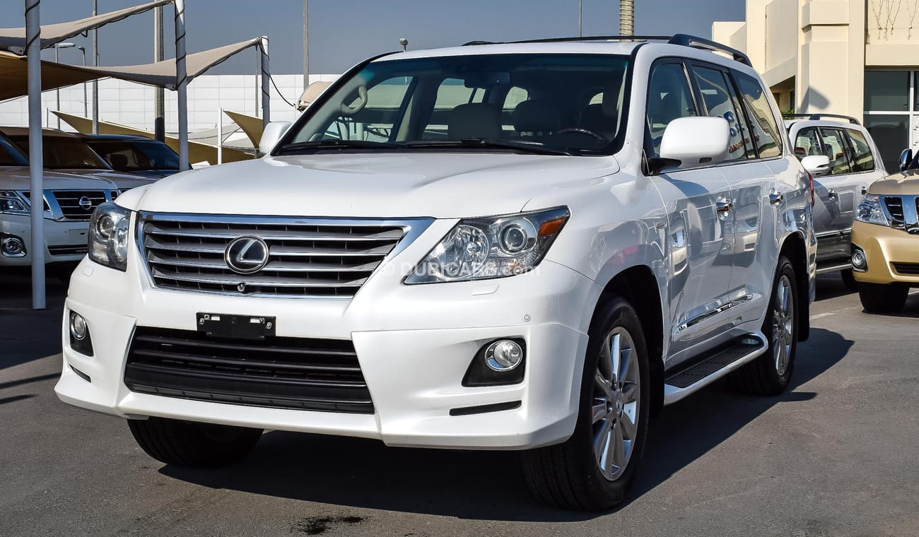 Used Lexus LX570 2011 for sale in Dubai - 198428