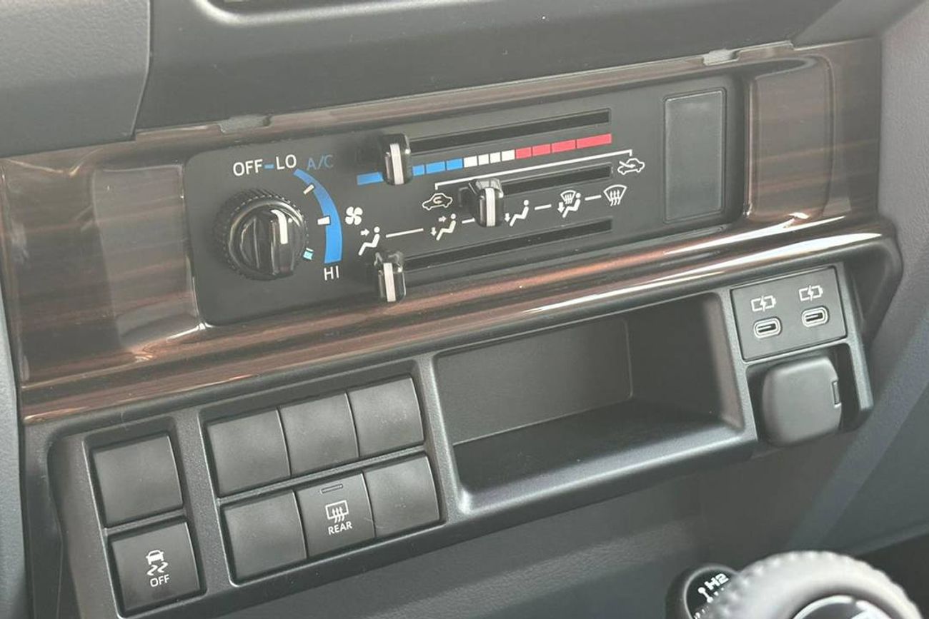 New Toyota Land Cruiser 70 VDJ76 Hard Top 4.5L Dsl M/T - 24YM - FULL ...