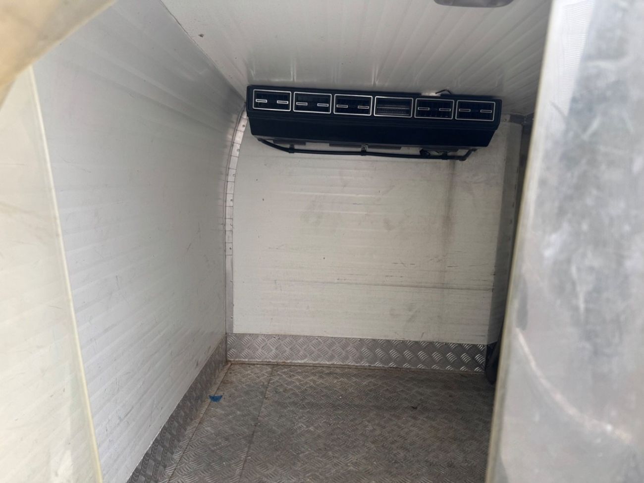 Used Peugeot Partner Chiller 2015 for sale in Dubai - 829266
