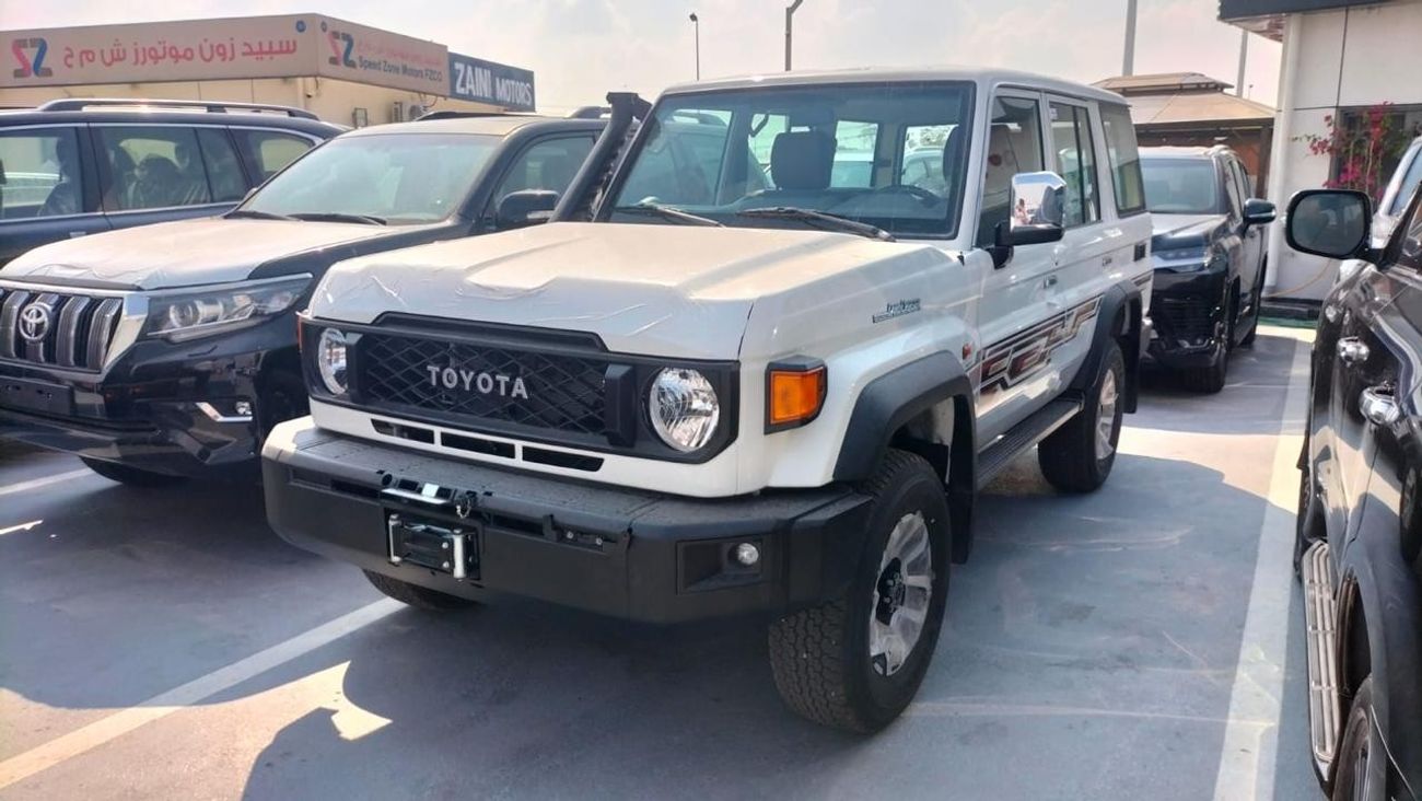 New Toyota Land Cruiser Toyota LC76 4.0L Petrol Automatic Full-Option ...