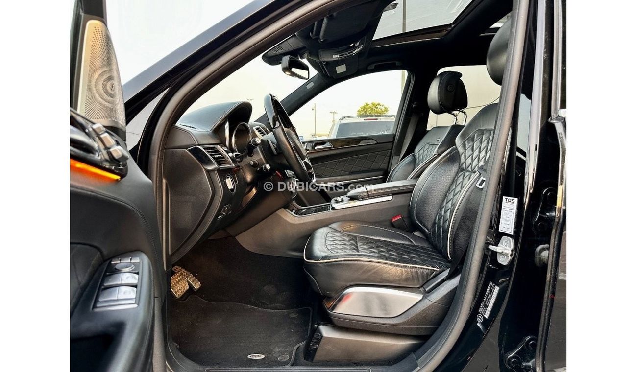 Used Mercedes-Benz GL 500 Std 2015 for sale in Dubai - 645846